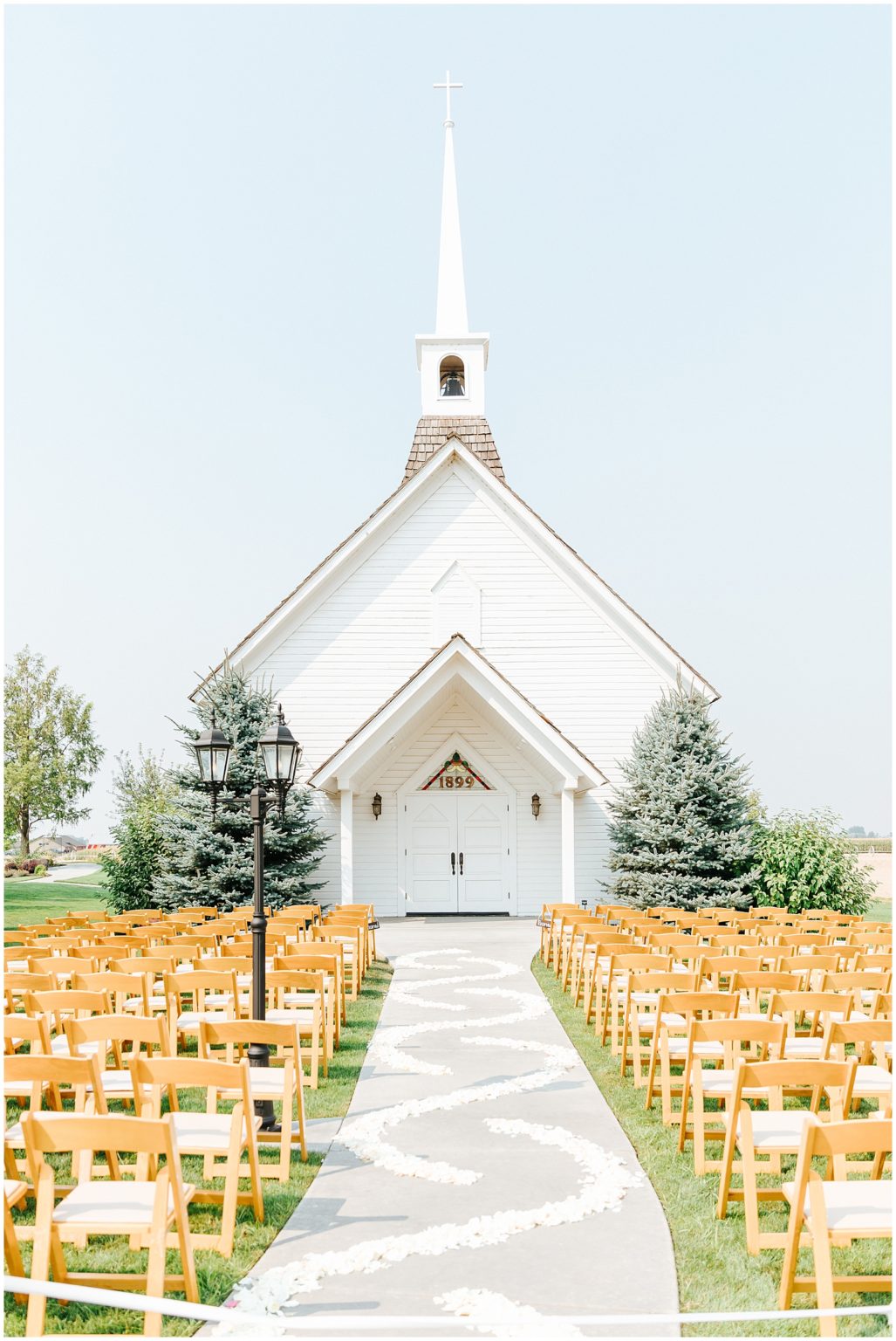 Dreamy Idaho Wedding Venues - karlianddavid.com