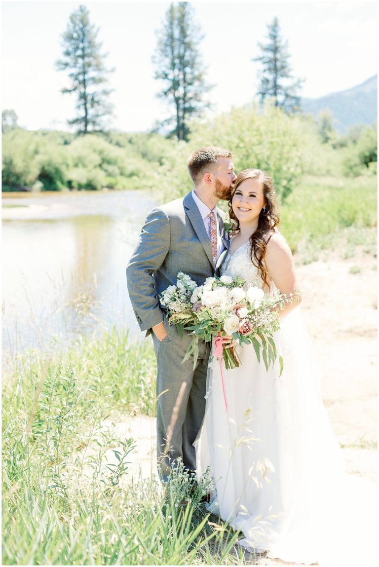 Gorgeous Idaho Mountain Wedding - karlianddavid.com