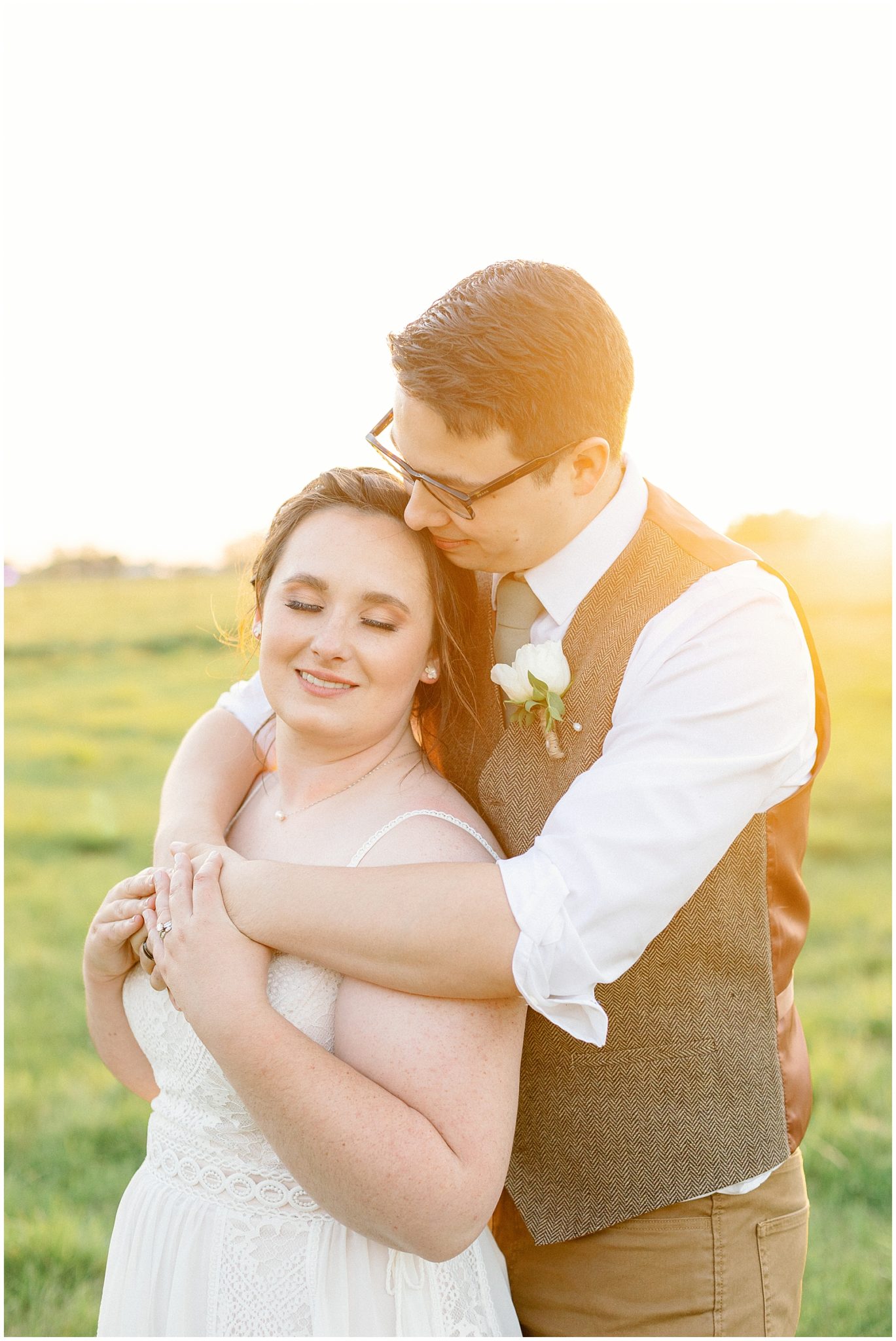 Summer Honalee Farm Wedding - karlianddavid.com
